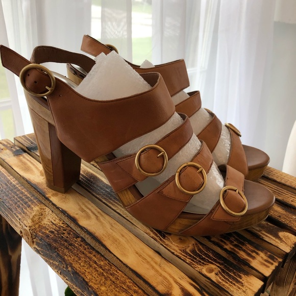 Jessica Simpson | Shoes | Jessica Simpson Leather Wooden Strappy ...
